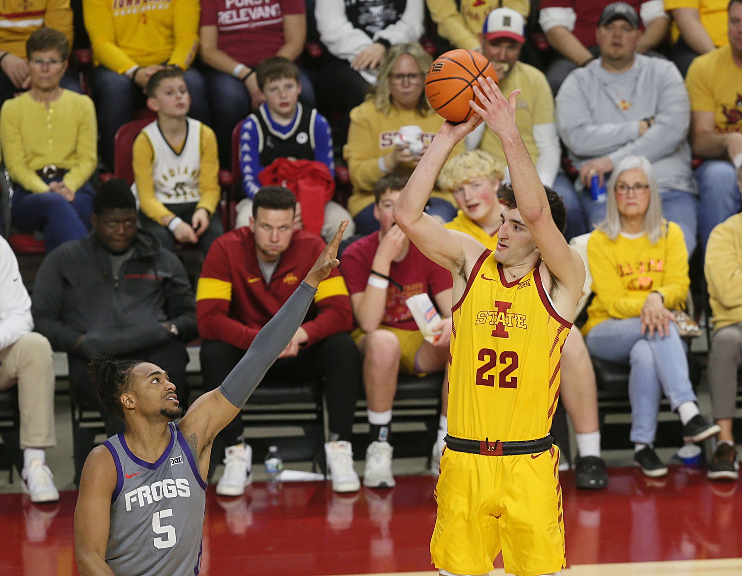 NCAA Tournament East Region: No. 15 South Dakota State vs. No. 2 Iowa State March Madness ...