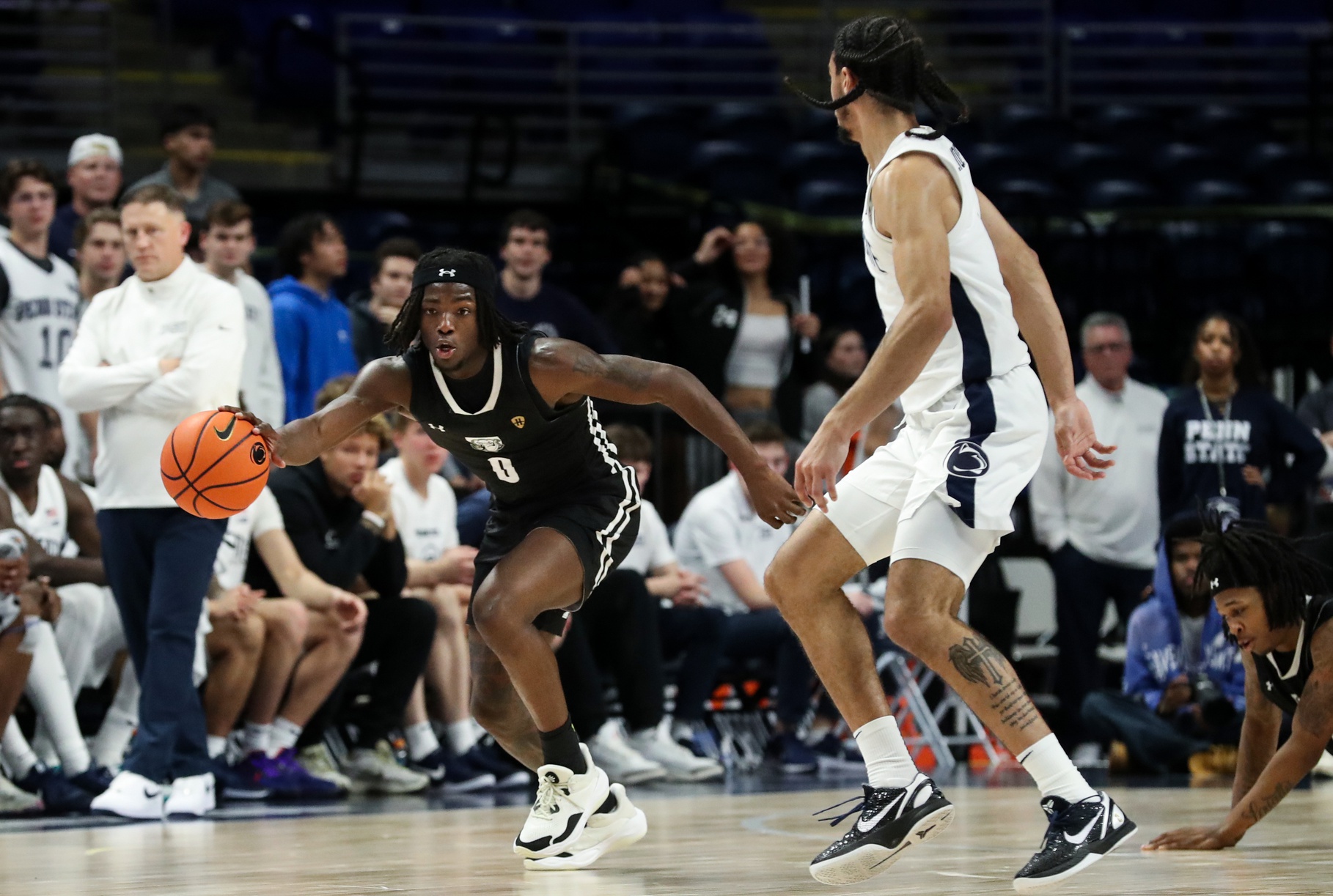 Cinderella Watch: VSiN Experts Reveal CBB Tournament Darkhorses - VSiN