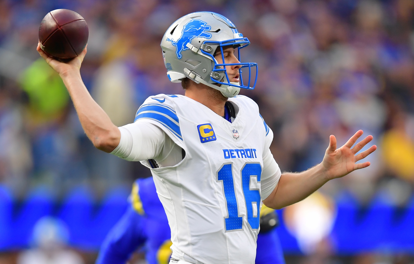 Expert Picks for 10 Games on the NFL Week 16 Schedule