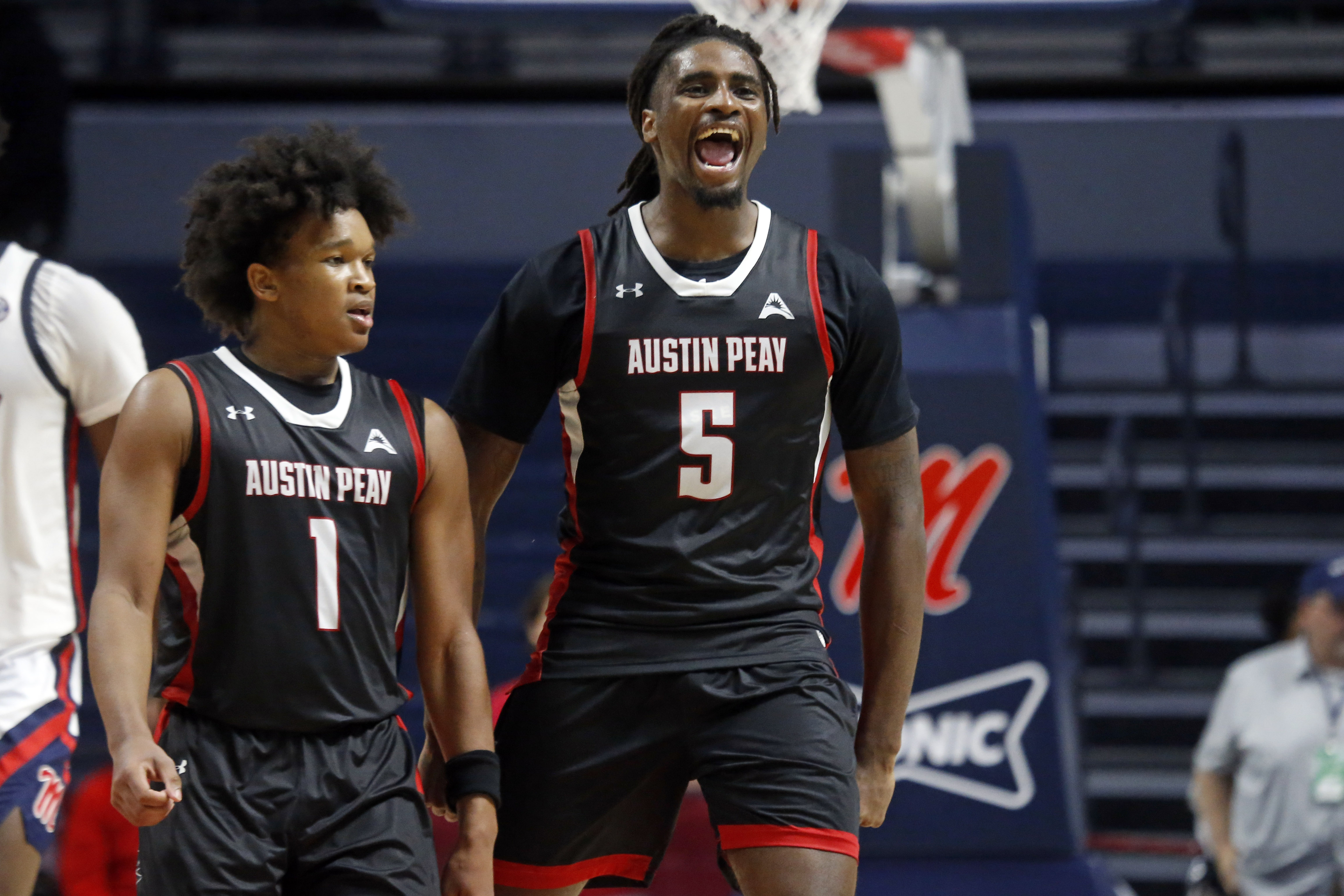 Top Picks from the CBB Betting Splits for Friday December 12th - VSiN